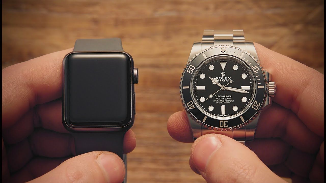 Comparing Traditional Watches and Smart Watches